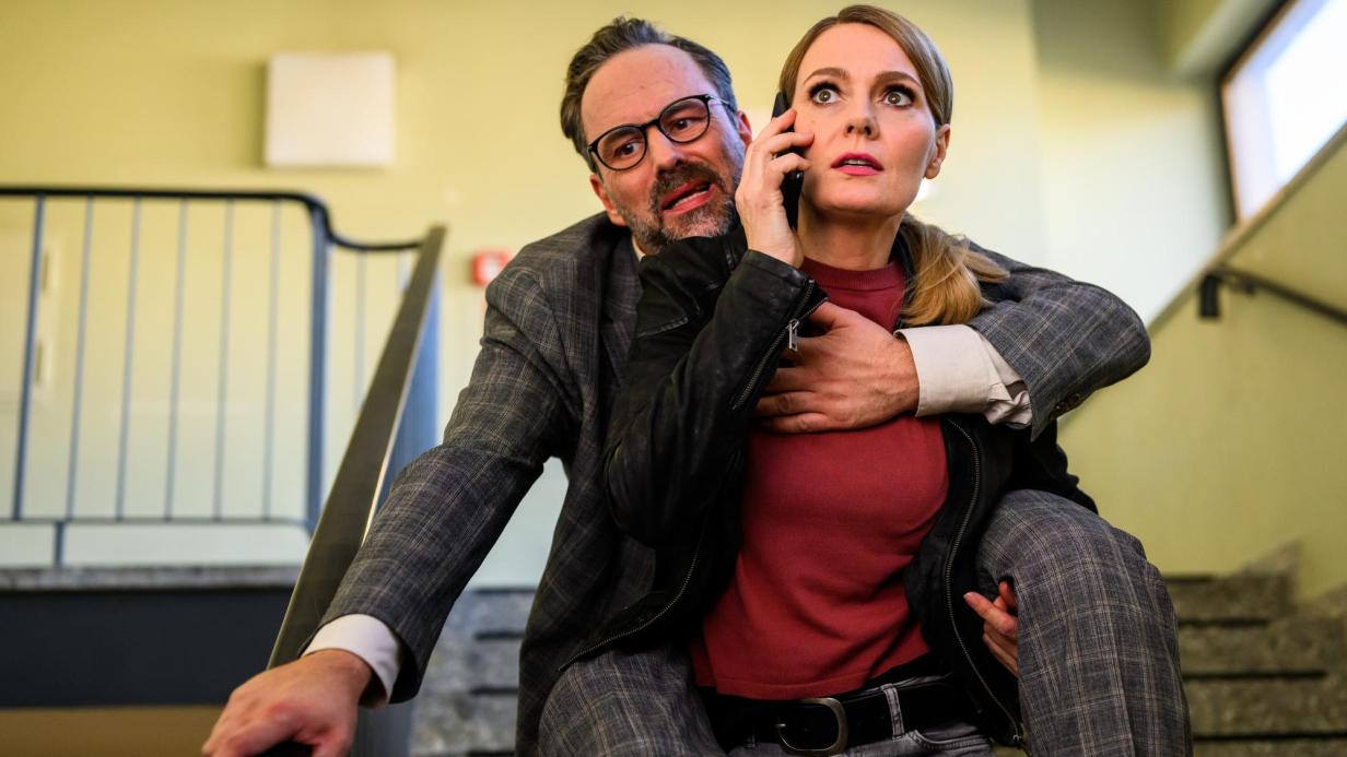 "HILLarious"-Trailer: Sketch-Comedy mit Martina Hill auf Amazon