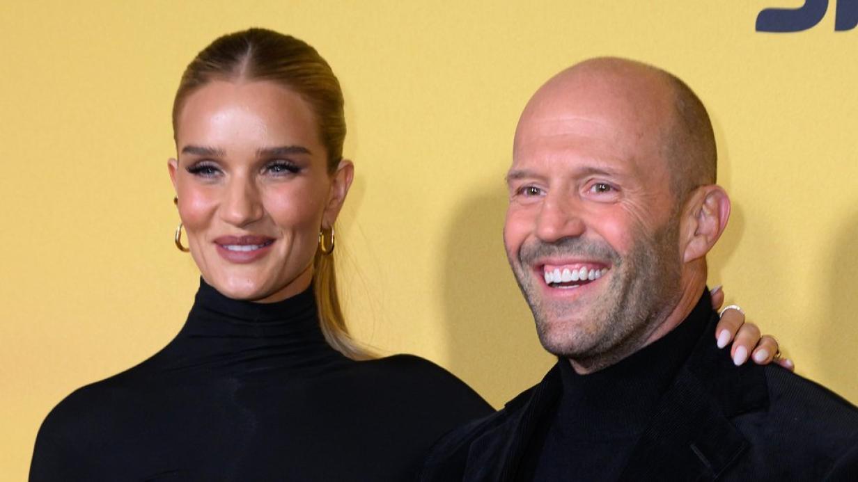 Statham und Huntington-Whiteley posten private Fotos
