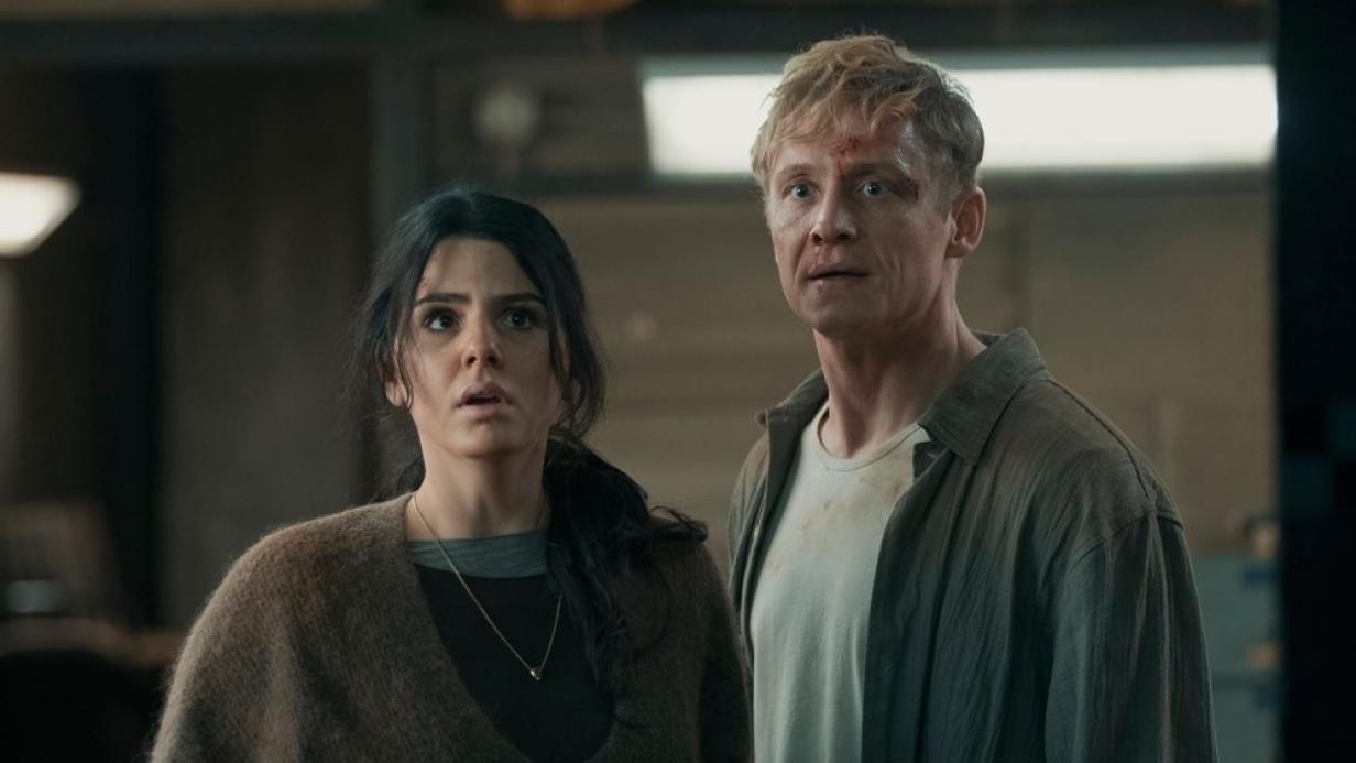 "Brick"-Trailer: Schweighöfer und Ruby O. Fee in Netflix-Thriller