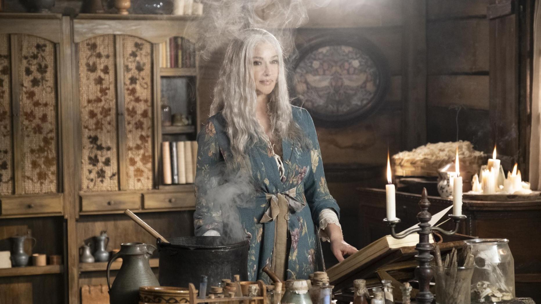 "Die Legende der Weihnachtshexe"-Trailer: Monica Belucci als Hexe