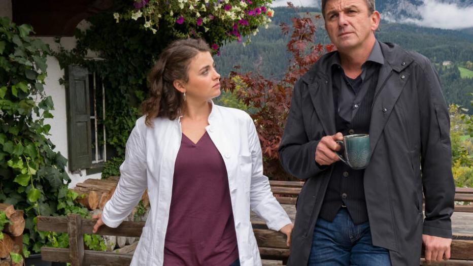 Ronja Forcher: Tiroler Hochzeit für "Bergdoktor"-Star